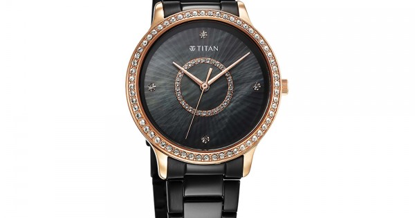 Titan Glamour 95314KM01 Black Dial Stainless Steel Strap Quartz Women's ...